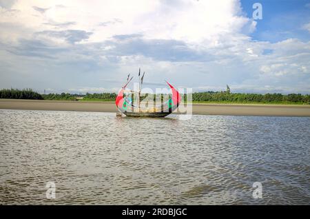 fisher man boat Innani beach cox's bazar Stock Photo - Alamy