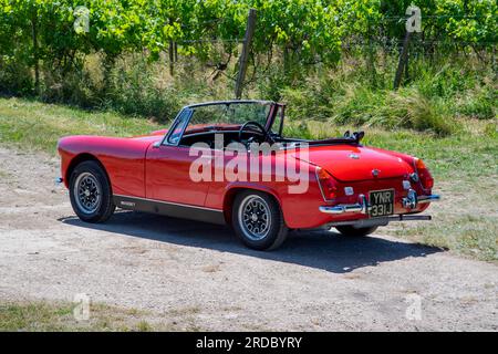 1971 MG Midget Mk3 classic British sports car Stock Photo - Alamy