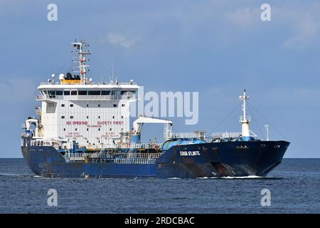 Chemical / Oil Products Tanker SONGA ATLANTIC passing the Kiel Canal ...