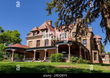 Sunny exterior view of the Rosemount Museum at Colorado Stock Photo - Alamy