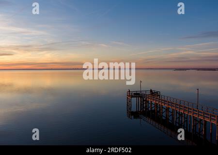 sunset at bayfront park in daphne, alabama Stock Photo - Alamy