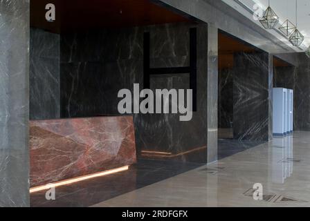 Reception area. Surat Diamond Bourse, Surat, India. Architect ...