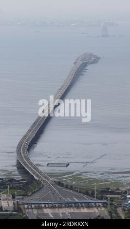 Tokyo Wan Aqua Line Expressway, Kisarazu, Chiba, Japan Stock Photo - Alamy