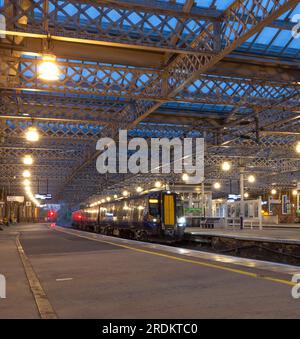 Scotrail Siemens class 380 electric train at Paisley Gilmour Street ...
