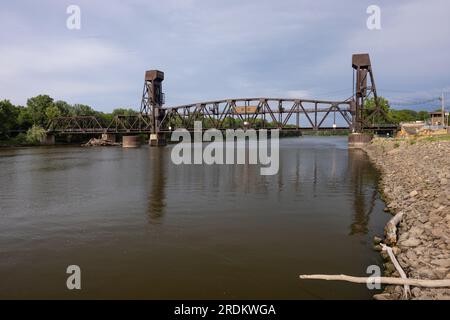 Railroad Lift Bridge On The Mississippi River Stock Photo - Alamy