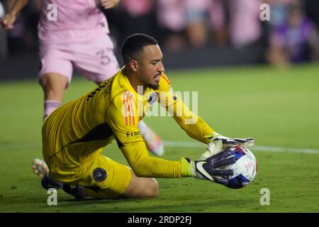 Inter Miami goalkeeper Drake Callender (1) grabs the ball near the goal ...