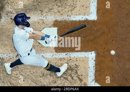 Milwaukee Brewers' Sal Frelick hits an RBI single during the sixth ...