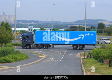 Amazon Prime articulated lorry entering East Midlands gateway hub Stock ...