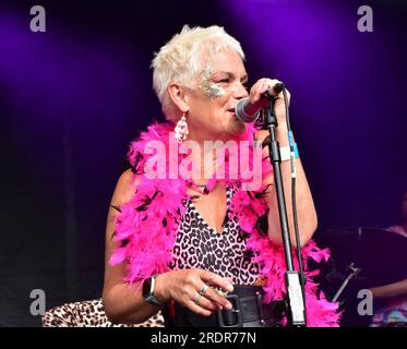 Doreen Doreen in performance at the Bristol Harbor Festival, Queen ...
