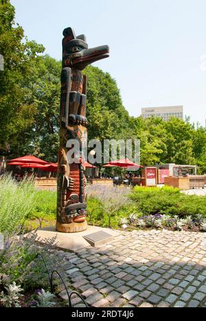 Totem Pole in Confederation Park, Early Summer, Ottawa, Ontario, Canada ...