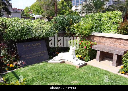 Los Angeles, California: SAM SIMON grave at Pierce Brothers Westwood ...