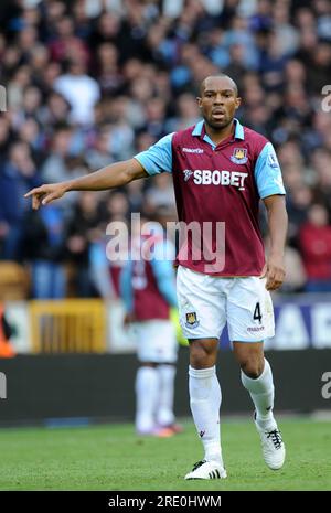 DANNY GABBIDON WEST HAM UNITED FC CITY OF MANCHESTER STADIUM MANCHESTER ...
