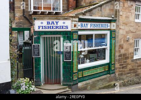 Bay Fisheries fish shop in the centre of Robin Hood's Bay Stock Photo ...