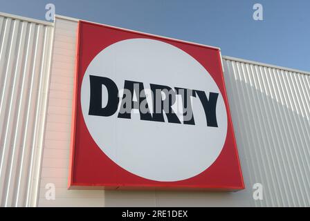 Darty logo. The Darty group specializes in household electrical ...