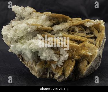 Barite mineral sample, macro photo , rock image Stock Photo - Alamy
