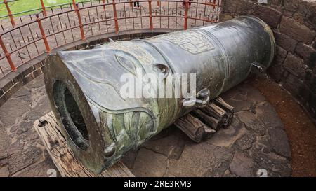 Biggest Cannon of Bahamani Empire of 55 tons, Malik-E-Maidan Cannon ...