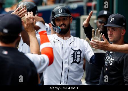 Detroit Tigers right fielder Kerry Carpenter (30) swings at a pitch in ...