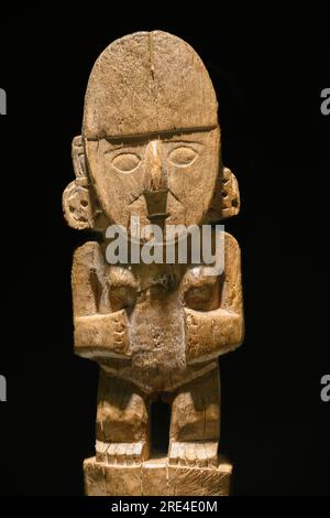 Pre-Columbian Wooden statue in Museo de Arte Precolombino, Cuzco, Peru ...