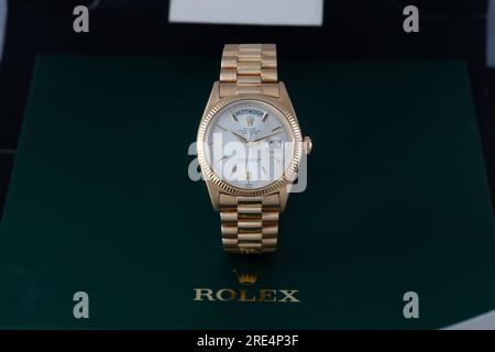 Vintage Rolex Day-Date ref 6611 in yellow gold Stock Photo - Alamy