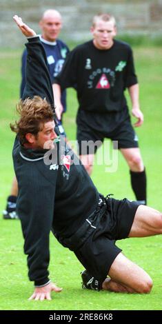 HIBS ( Hibernian Football Club ) TRAINING. FRIDAY 30/7/99 Hibs new ...