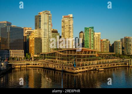 Early morning beautiful scenery Vancouver Port Canada Stock Photo - Alamy