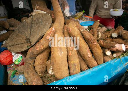 Organic yuca in a market stall in Cusco, Peru Stock Photo - Alamy