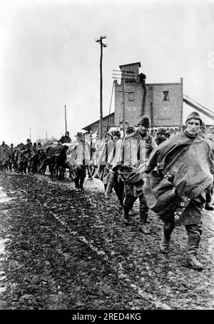 Soviet soldiers advance against German army. Russia, World War Two 1941 ...