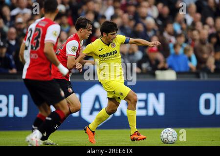 ROTTERDAM - (lr) Leo Sauer of Feyenoord, Adria Altamira of Villarreal ...