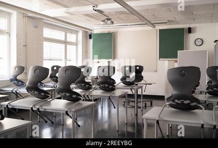 Empty classroom, seated, blackboard, beamer, metaplan wall, Stuttgart ...
