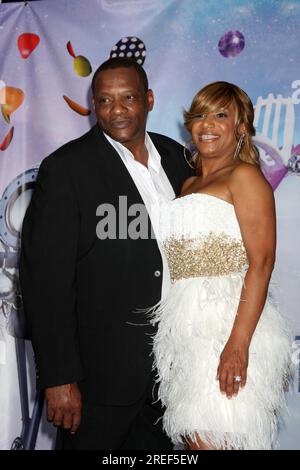 LOS ANGELES - JUN 26: Alexander O'Neal & Cherrelle in the Press Room at ...