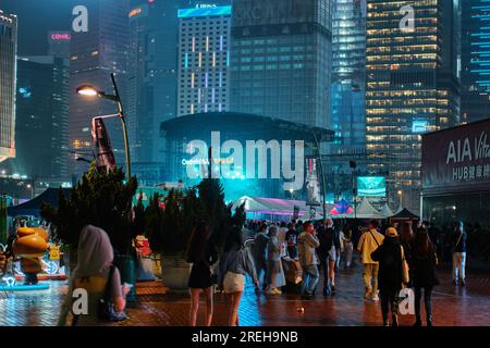 Crowd at Creamfields festival Stock Photo - Alamy