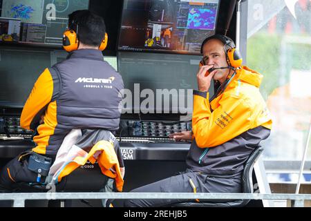 STALLARD Tom, Race Engineer of McLaren F1 Team, portrait during the ...
