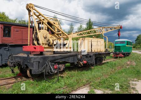 TESOVO-NETYLSKY, RUSSIA - JULY 15, 2023: Old soviet diesel locomotive ...
