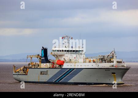 Cable laying vessel Decisive heading in to Avonmouth docks Stock Photo ...