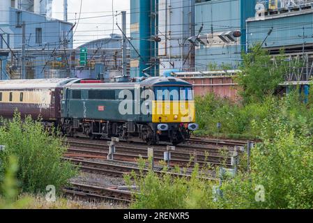 Caledonian Sleeper Class 86/4 Mons Meg number 86401 in Caledonin livery ...