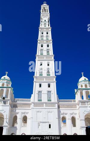 Mosque, Tarim, Wadi Hadramaut, Yemen Stock Photo - Alamy