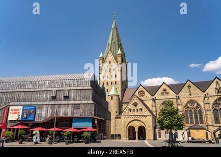Der Paderborner Dom Stock Photo - Alamy