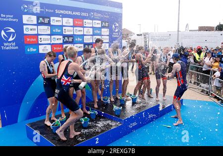 Team Great Britain's Barclay Izzard, Beth Potter, Max Stapley and ...