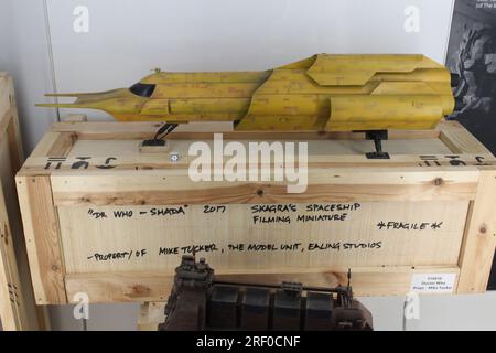 The Fourth Doctor from DR Who (Tom Baker), Mega Edition Statue, on ...