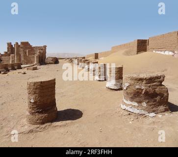 Deir el-Hagar Temple in Egypt Stock Photo - Alamy