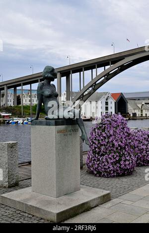 Marilyn Monroe sculpture, Haugesund, Norway. (Norge, Quayside). The ...