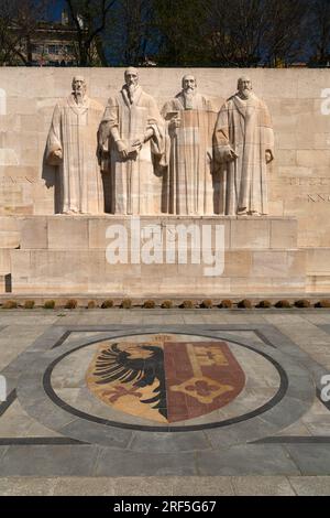Reformation Wall (1909): William Farel, John Calvin, Theodore Beza, and ...