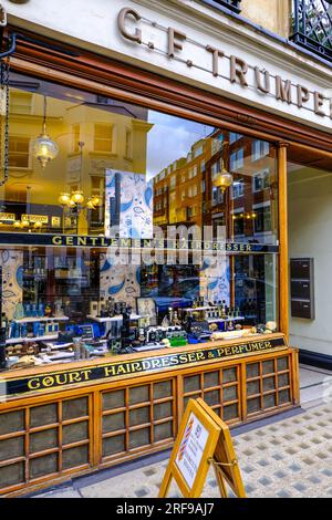 GF Trumper, luxury barber in Curzon Street,, London W1 Stock Photo - Alamy