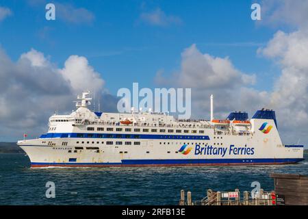 The Brittany Ferries vessel Barfleur leaving Poole Harbour, Dorset ...
