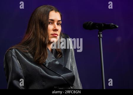 Confidence Man (with singers Janet Planet (Grace Stephenson) and Sugar ...