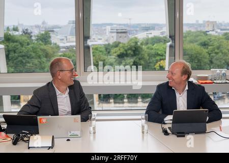 ING CEO Peter Adams and ING CFO Hans De Munck pictured during a press ...