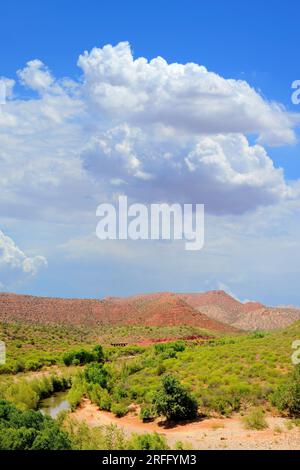 Verde valley and distant red rock mountains Stock Photo - Alamy