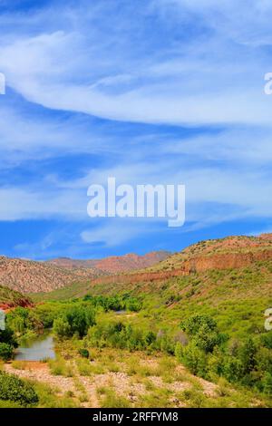 Verde valley and distant red rock mountains Stock Photo - Alamy
