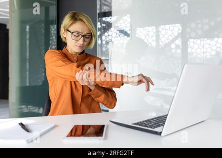 Mouse hand syndrome in Asian young man. Pain at the base of hand or ...