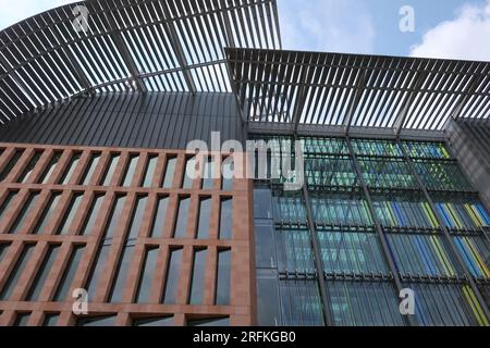 View of The Francis Crick Institute, where bris soleil makes a striking ...